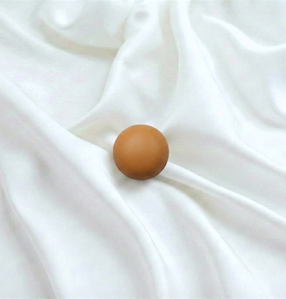 Matte Magnetic Hijab 'Pin' - Camel Brown