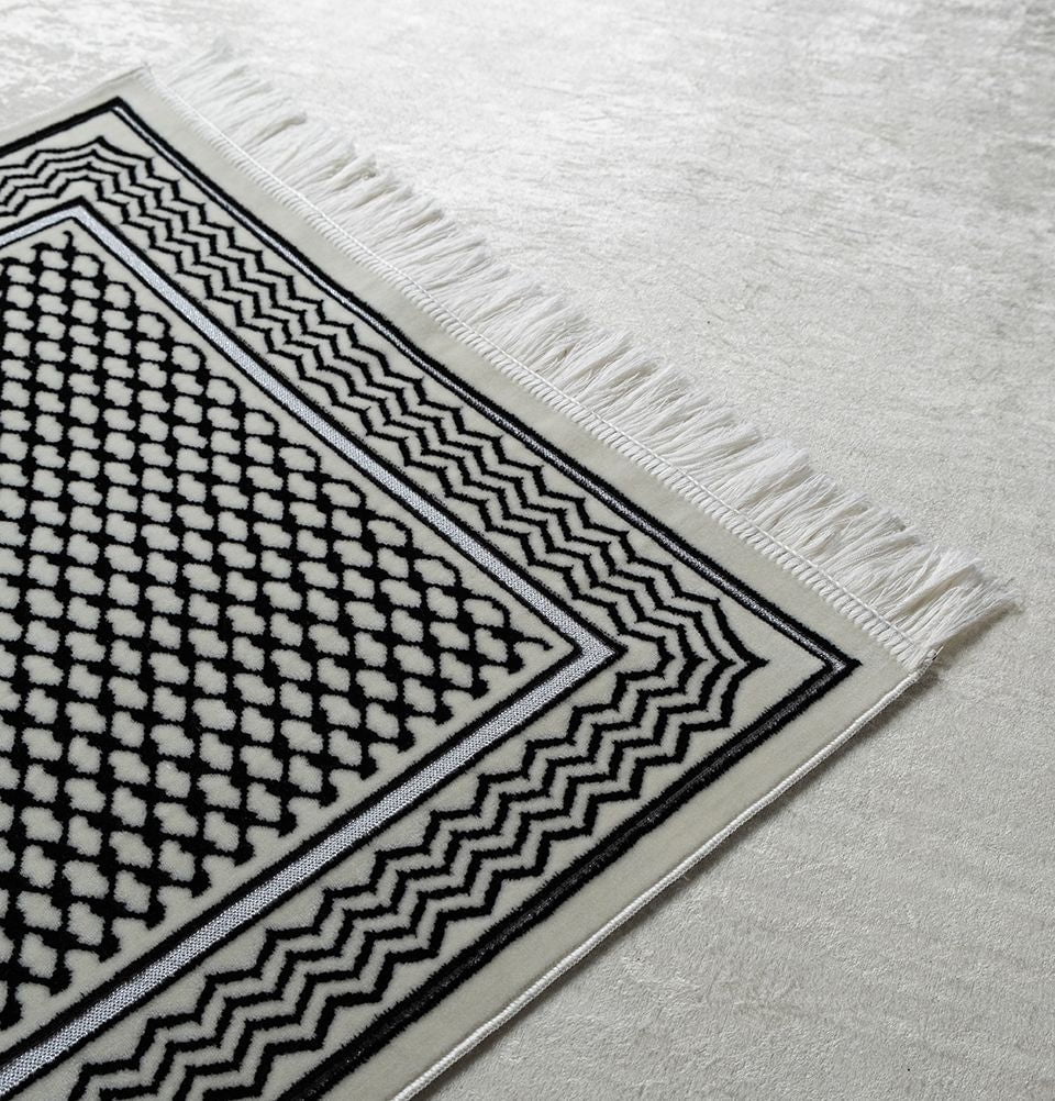 Palestine Velvet Islamic Prayer Rug - Aqsa Black & White