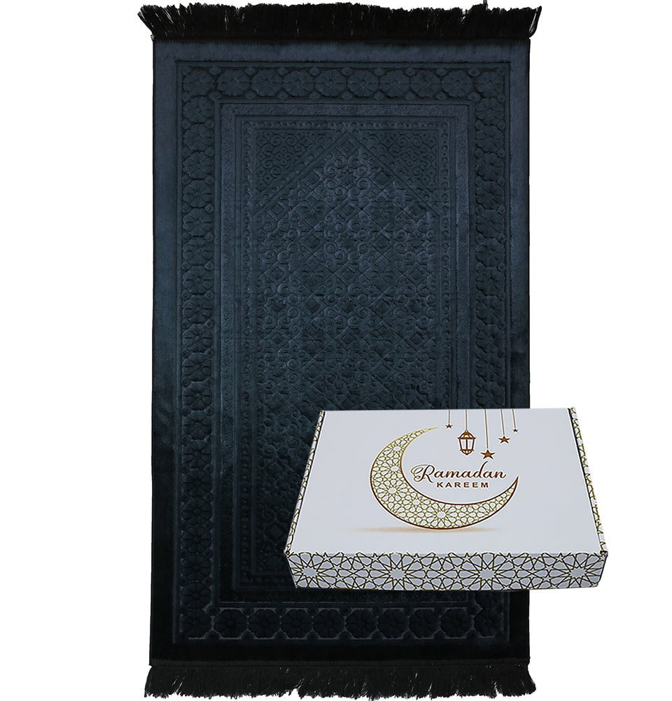 Luxury Velvet Prayer Rug Ramadan Gift Box Set with Prayer Beads - Blac
