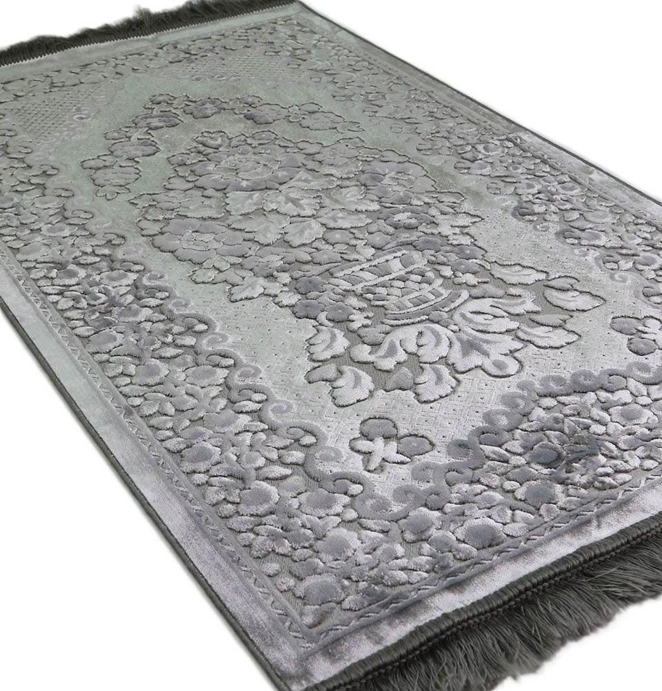 Luxury Velvet Islamic Prayer Rug