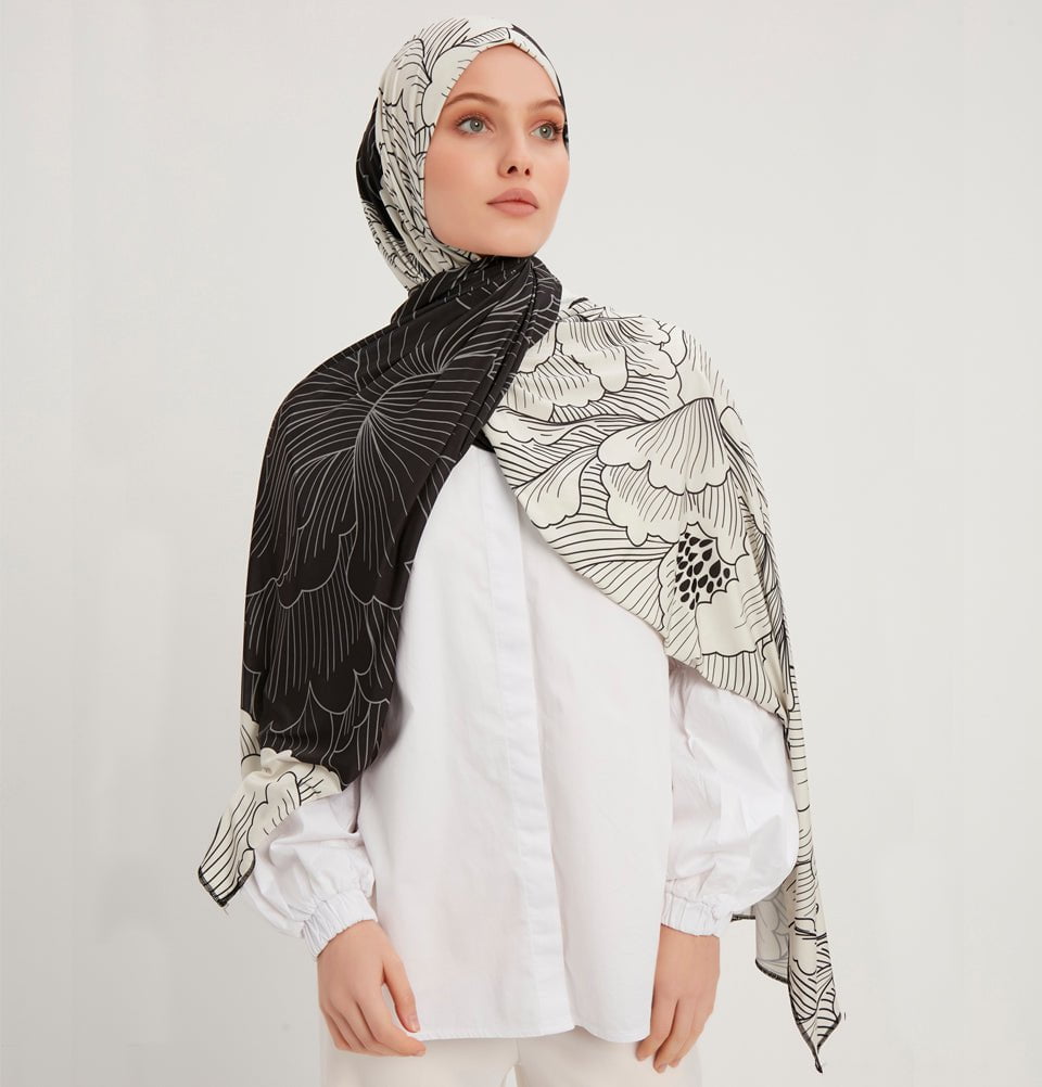 Modefa Sports Hijab Shawl - Lush Garden - Black/White